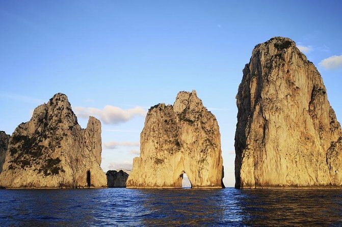 Private Island of Capri by Boat - FAQs
