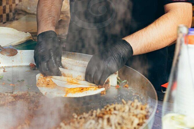 PRIVATE ISTANBUL FOOD TOUR & Hidden Pearls of the old city - A Detailed Look at the Istanbul Food Tour Experience