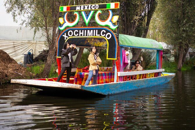 Private kayaks tour in Xochimilco & Cuicuilco pyramid - Key Points