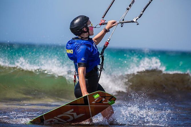 Private Kitesurfing lessons (adapted to every level) - An Overview of the Experience