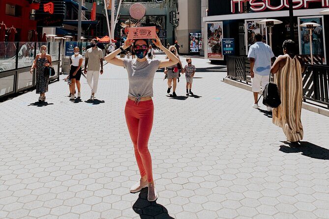 Private LA Photoshoot at Universal CityWalk Hollywood with Iconic Photo-Ops - An Authentic Look at the Private LA Photoshoot at Universal CityWalk Hollywood