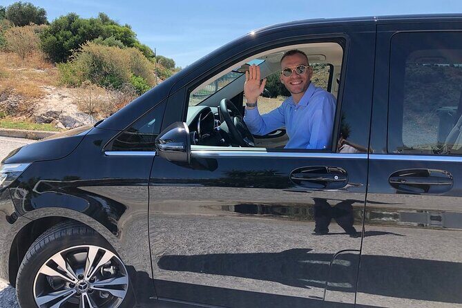 Private Limo Transfer From ATH Airport To Athens/Pireaus/Suburbs - Private Limo Transfer From ATH Airport To Athens/Pireaus/Suburbs