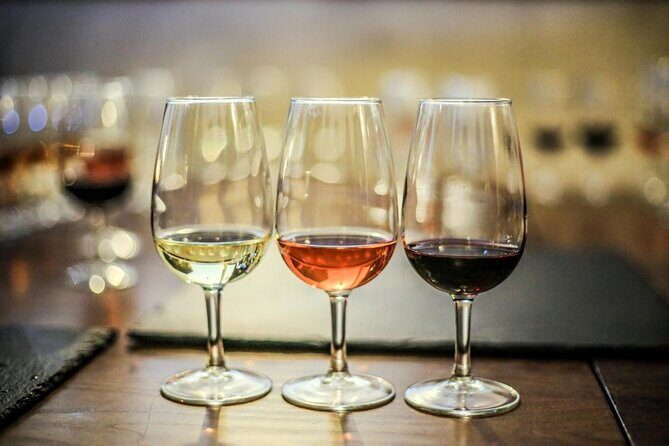 Private Lisbon wine tasting tour in the Setubal region - Key Points