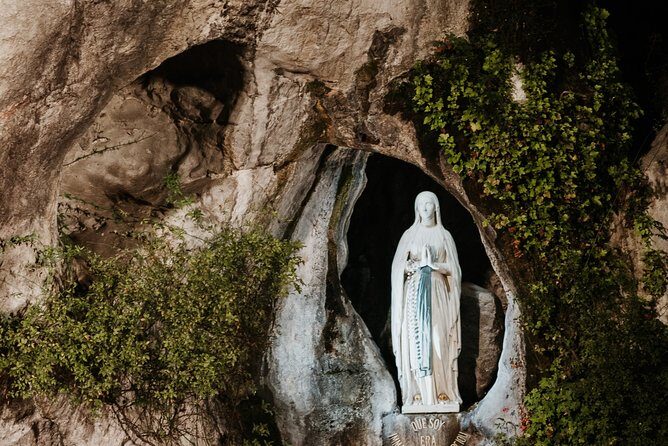 Private Lourdes Sanctuary Tour from San Sebastian - Key Points