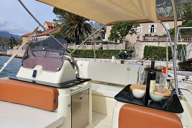 Private Lux 3.5h Speedboat Our Lady of the Rock and Blue Cave - The Sum Up