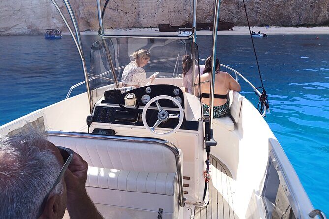 Private Luxury 6.5m 140hp Speedboat cruise Shipwreck & Blue Caves - Who Should Consider This Tour?
