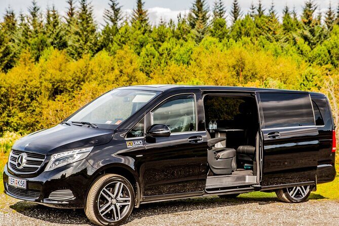 Private Luxury Airport transport Keflavik in Sedan - The Benefits of Private Luxury Airport Transfers