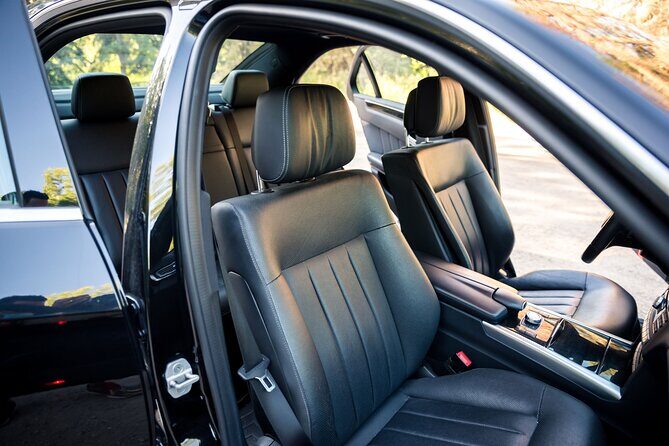 Private Luxury Calgary - Banff / Lake Louise Area 1 Way Transfer - Real Insights from Travelers