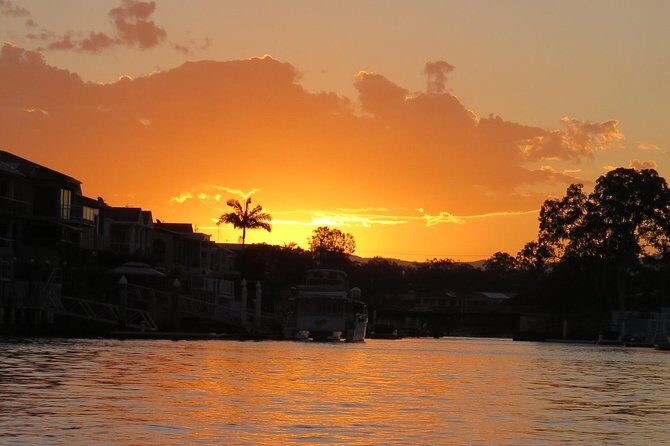 Private, luxury Gold Coast Gondola cruise with cheese & wine - The Sum Up