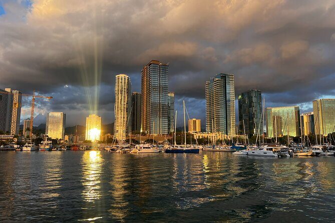 Private Luxury Sunset Cruise in Waikiki - The Sum Up