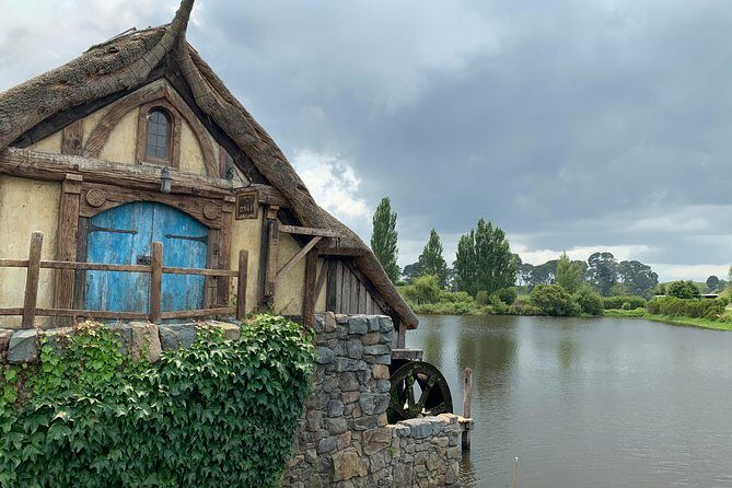 Private Luxury Tour to Hobbiton Movie Set & Waitimo Glowworm Cave - The Sum Up: Who Should Book This Tour?