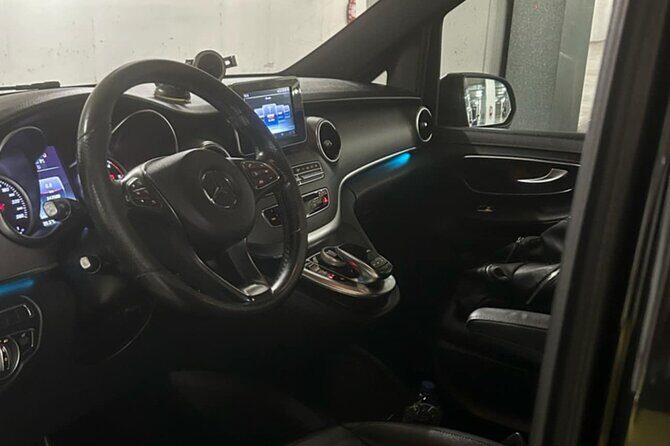 Private Luxury Transfer from Athens to Athens Airport - Why Choose a Private Luxury Transfer in Athens?