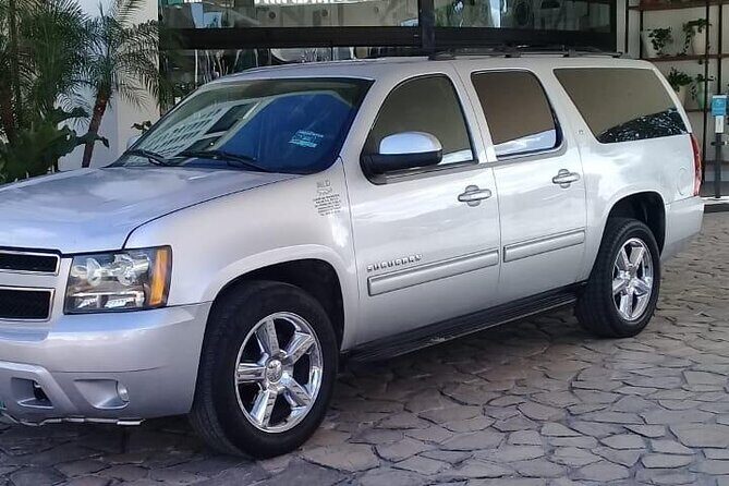 Private luxury transportation from CUN Airport to Playa del Carmen - The Booking Experience & What You Can Expect