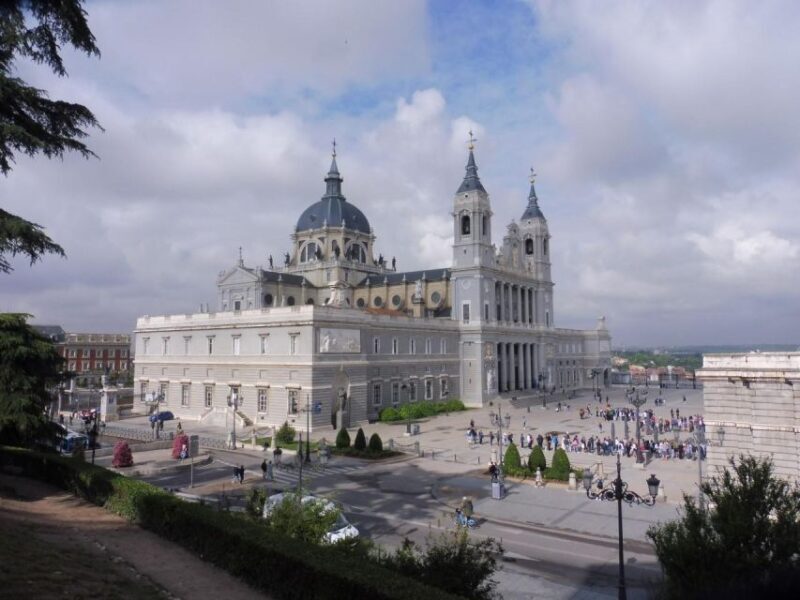 Private Madrid Bike Tour | Exclusive Guided Tour | From 30 - Key Points