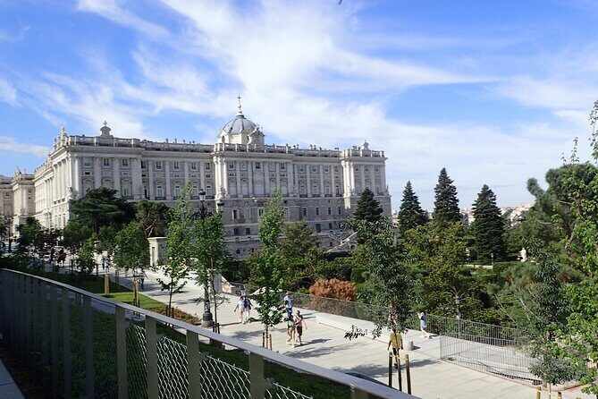 Private Madrid City Tour | Regular Bike/E-Bike | Groups from 32 - FAQ