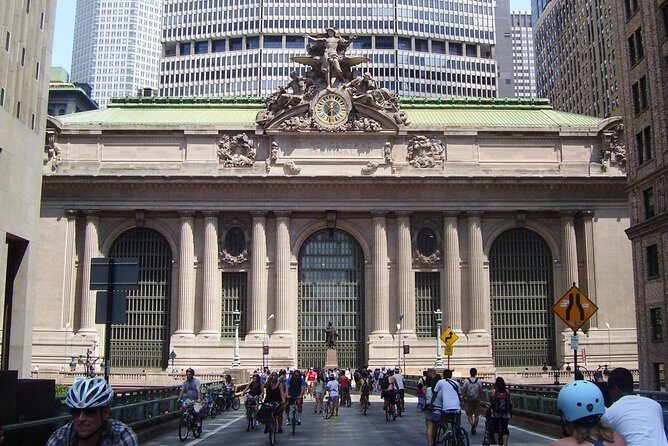 Private Manhattan and Brooklyn Full-Day Tour with Driver-Guide and Vehicle - Practical Tips for Booking and Enjoying the Tour