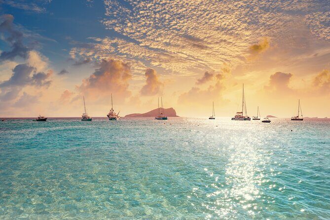 Private Mediterranean classic boat with Paddle boards+Snorkelling - Key Points