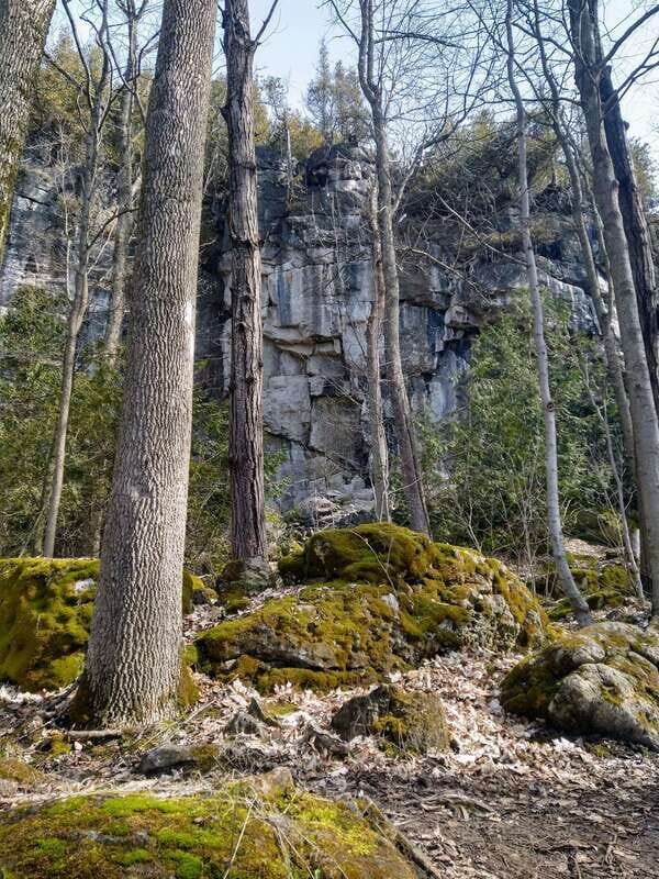 Private Metcalfe/Duncan Caves Hike-Collingwood/Blue Mountain - An Introduction to the Experience