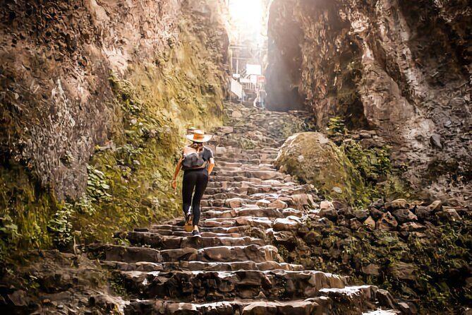 Private Mexico City Tepoztlán Tour: Ancient Ruins & Local Charms - Exploring the Private Mexico City Tepoztlán Tour: Ancient Ruins & Local Charms