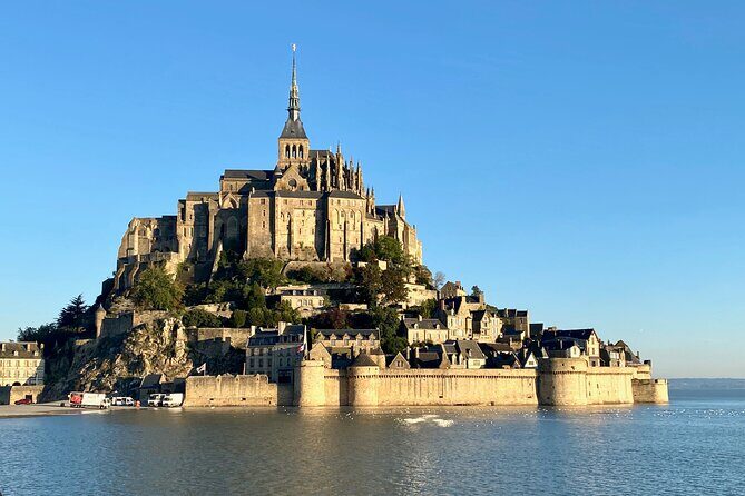 Private Mont Saint-Michel, Honfleur Trip from Paris by Mercedes - Key Points