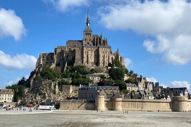 Private Mont Saint-Michel, Normandy D-Day Express trip from Paris - An In-Depth Look at the Itinerary