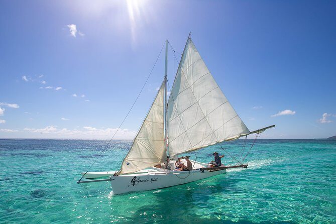 Private Moorea Discovery Half-day Sailing - Setting the Scene: Moorea’s Lagoon and Marine Life