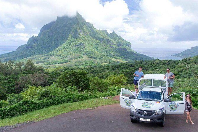 Private Morning Moorea 4WD Tour with Champagne - Key Points