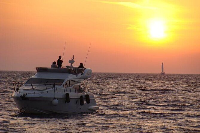 Private Motor Yacht Cruise with BBQ, Open Bar & Transfers - FAQ