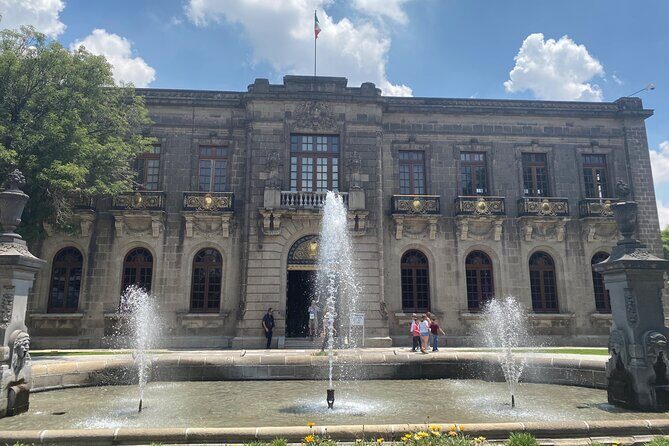 Private Museo Nacional Walking Tour - Who Is This Tour Best For?