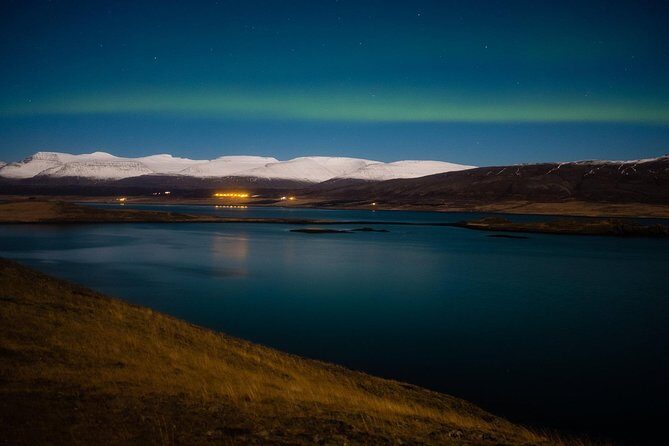 Private Northern lights with photographs - The Experience of a Private Northern Lights Tour: What to Expect