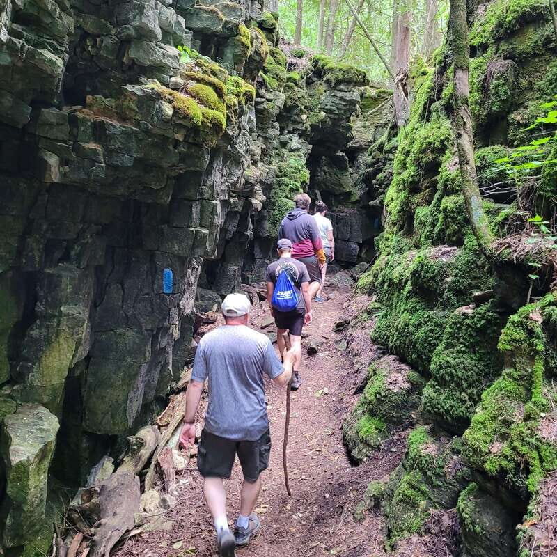 Private Nottawasaga Bluffs Caves Hike - Creemore/Collingwood - Key Points
