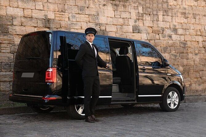 Private One-way Airport Transfer From Seville Airport To Seville - What to Expect From the Transfer