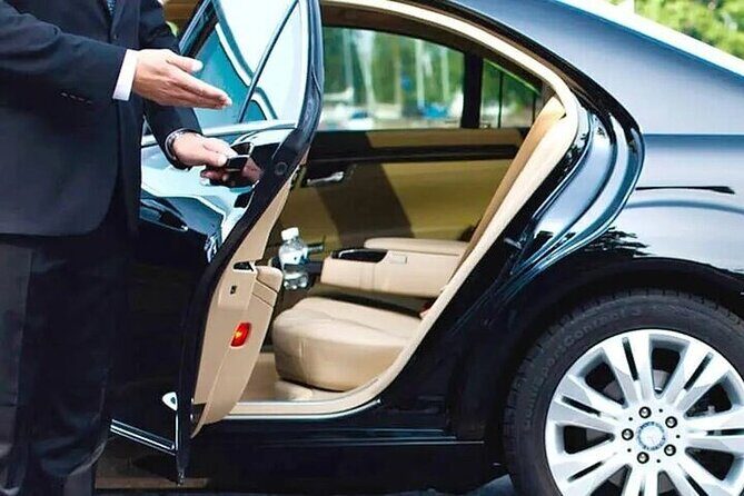 Private One Way Transfer from Los Cabos to Los Cabos Airport - The Sum Up