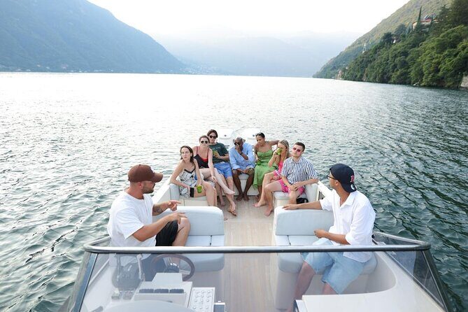 Private Open Bar Tour with Luxury Boat on Lake Como 2H 4H - The Experience in Detail