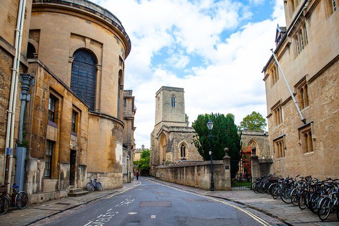 Private Oxford Walking Tour With University Alumni Guide - Practical Tips and Considerations