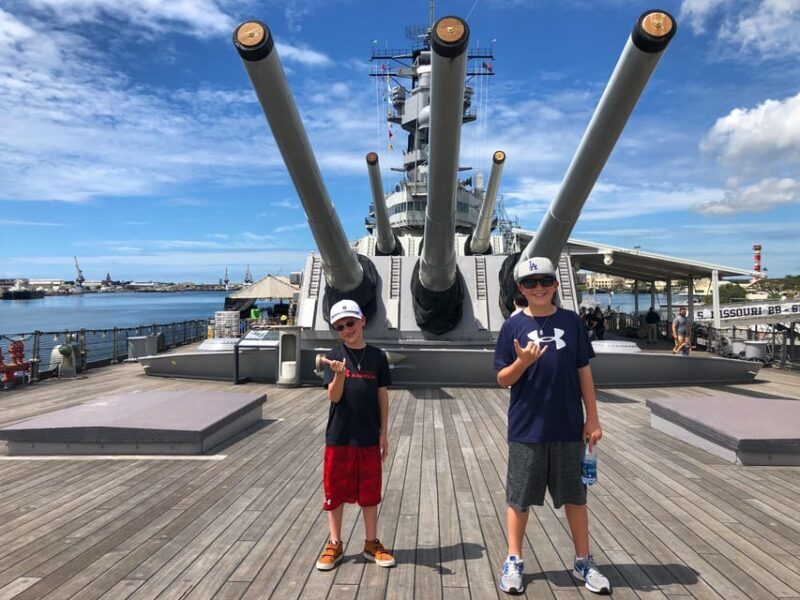 Private Pearl Harbor - USS Arizona and USS Missouri - Key Points