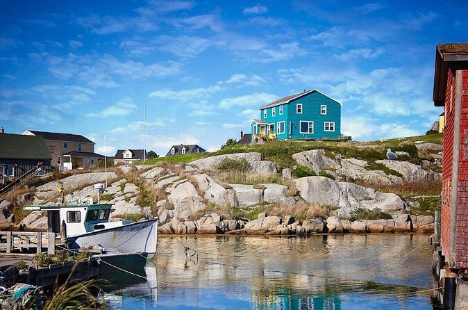 Private Peggy's Cove Lighthouse Tour from Halifax - Who Will Love This Tour?