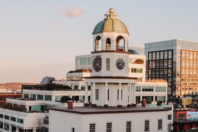 Private Peggy's Cove Lighthouse Tour from Halifax - FAQ