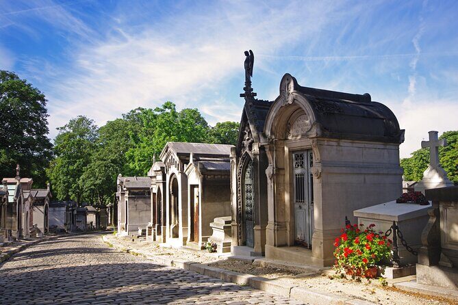 Private Père Lachaise Cemetery Walking Tour - Key Points