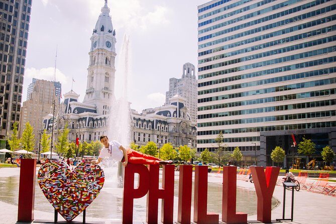 Private Philadelphia French/English Historical and Architectural Walking Tour - Key Points