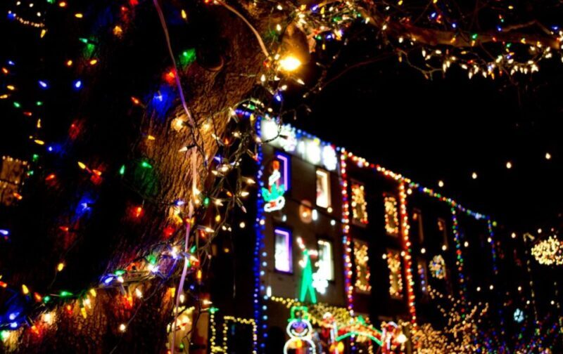 Private Philadelphia Holiday Lights Driving Tour - Key Points