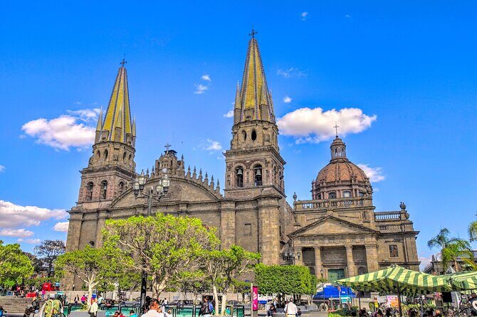 Private Photo Session in the City of Guadalajara - Practical Considerations