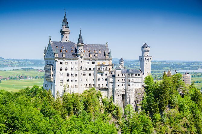 Private Photo Session outside Neuschwanstein Castle - Who Will Love This Experience?