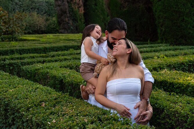 Private Photo Session Tour for Couples in Madrid - FAQs