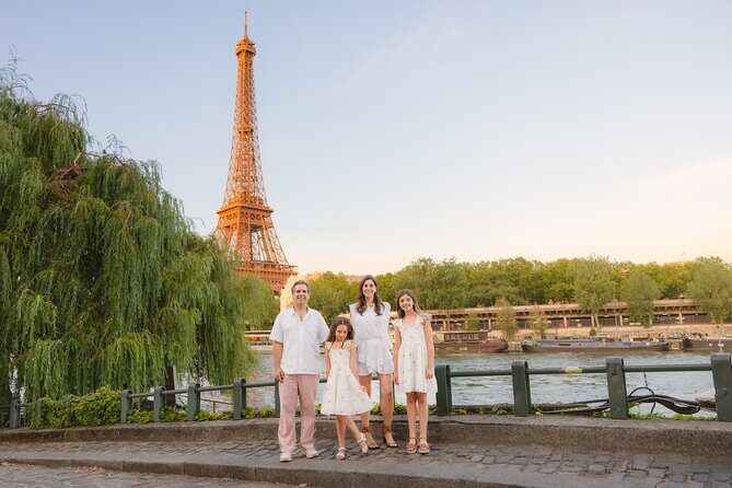 Private Photo Shoot at the Eiffel Tower or Louvre - Key Points