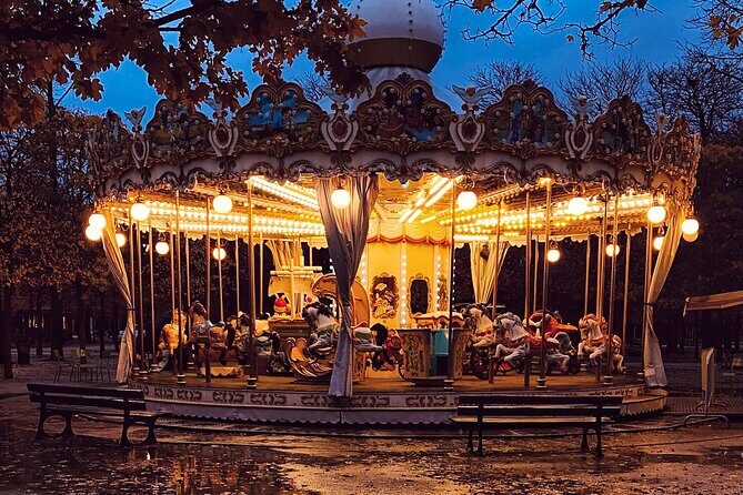 Private Photo Tour in Paris with a Professional Photographer - Key Points  