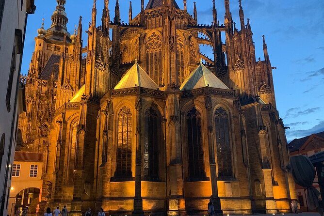 Private Photography Tour of Prague by Night - The Experience and Guide Interaction  