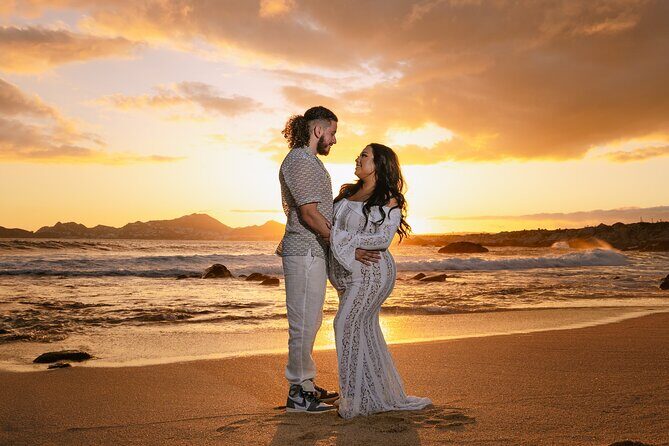 Private Photoshoot for Couples in Playa Los Cabos - The Scenic Location: Playa Monumentos