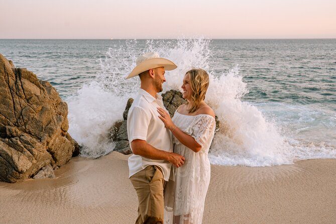 Private Photoshoot for Couples in Playa Los Cabos - Who Will Love This Experience?