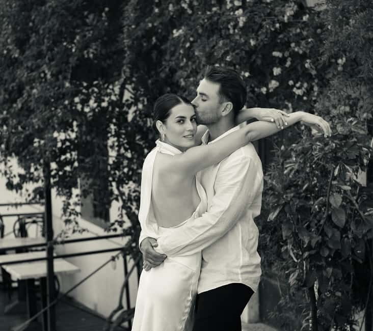 Private photoshoot in Florence by pro photographer - Experience a Private Photoshoot in Florence with a Professional Photographer